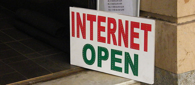 Engagierte Gegenrede gegen Hetze und Propaganda im Internet - politik ...